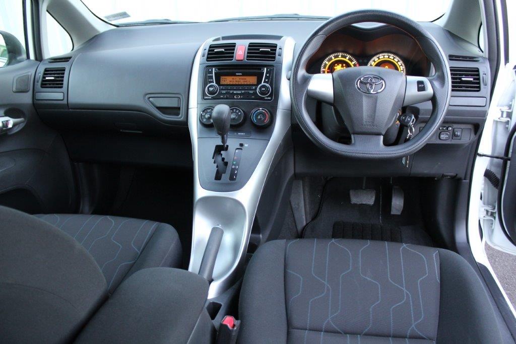 Toyota Corolla GX HATCH 2012 for sale in Auckland